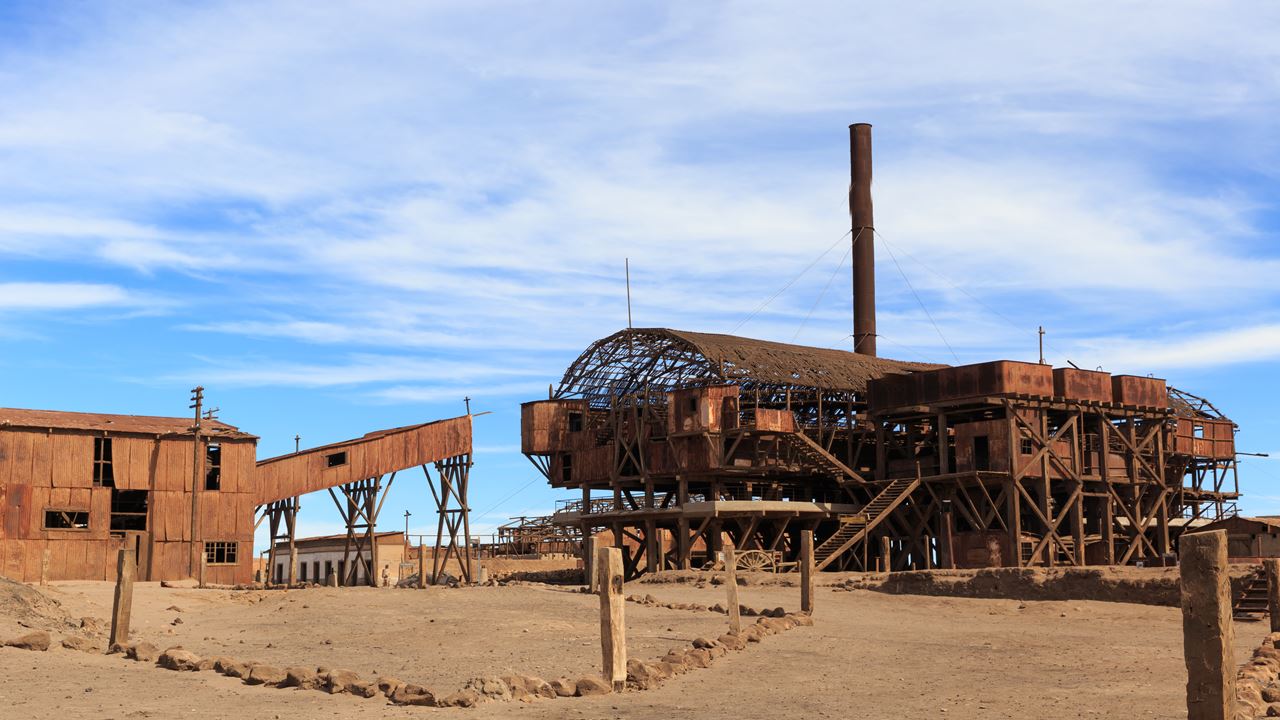 Descubre el Fascinante Tour a las Salitreras Humberstone y Santa Laura en Iquique - ¡Reserva ...